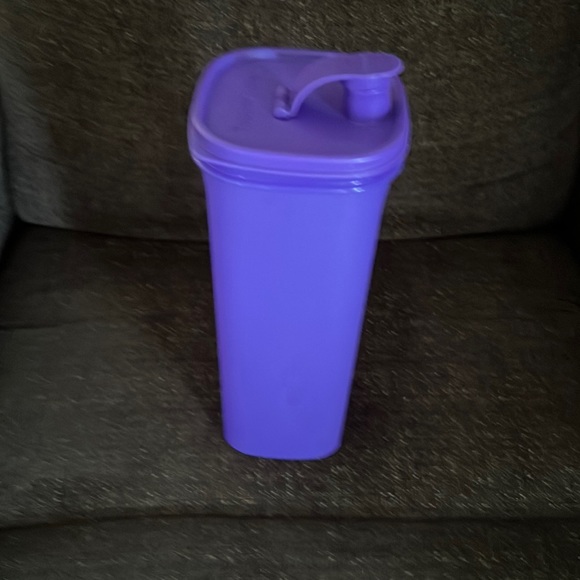 Tupperware | Kitchen | Tupperware 2qt Square Drink Container | Poshmark